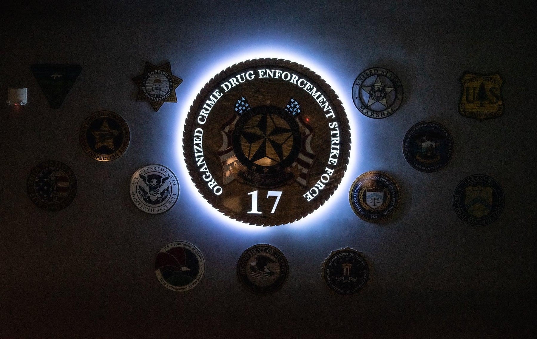 Backlighting – Frontline Metal